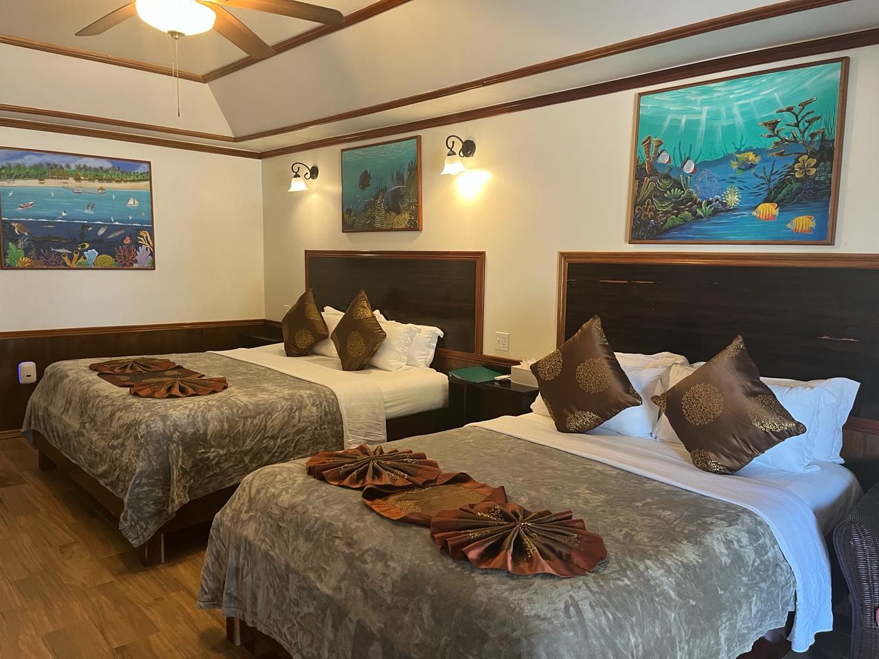 Captain Morgan’s Retreat | Deluxe Beach Cabanas